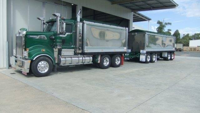 Our Image Gallery Of Our Fleet Of Trucks and Trailers | Darra