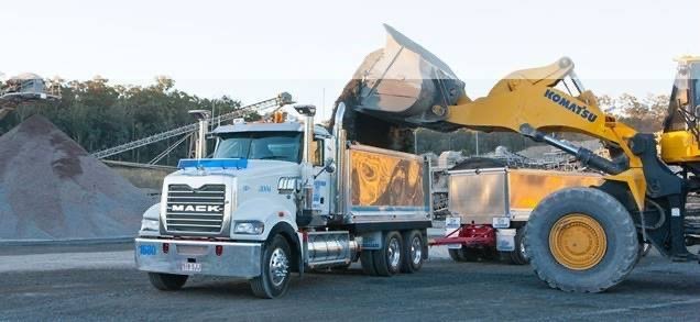 Our Image Gallery Of Our Fleet Of Trucks and Trailers | Darra