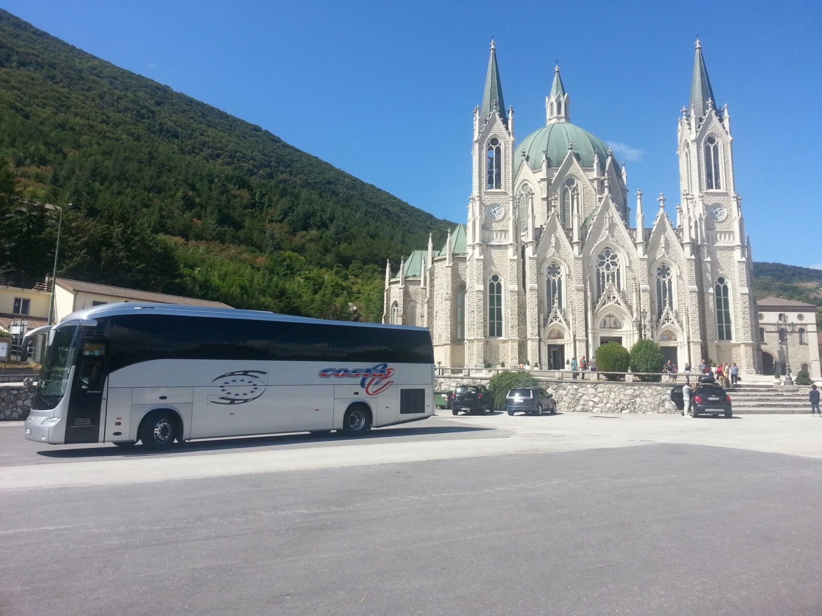 Autovetture con autista | Canale, CN | Autolinee Costa