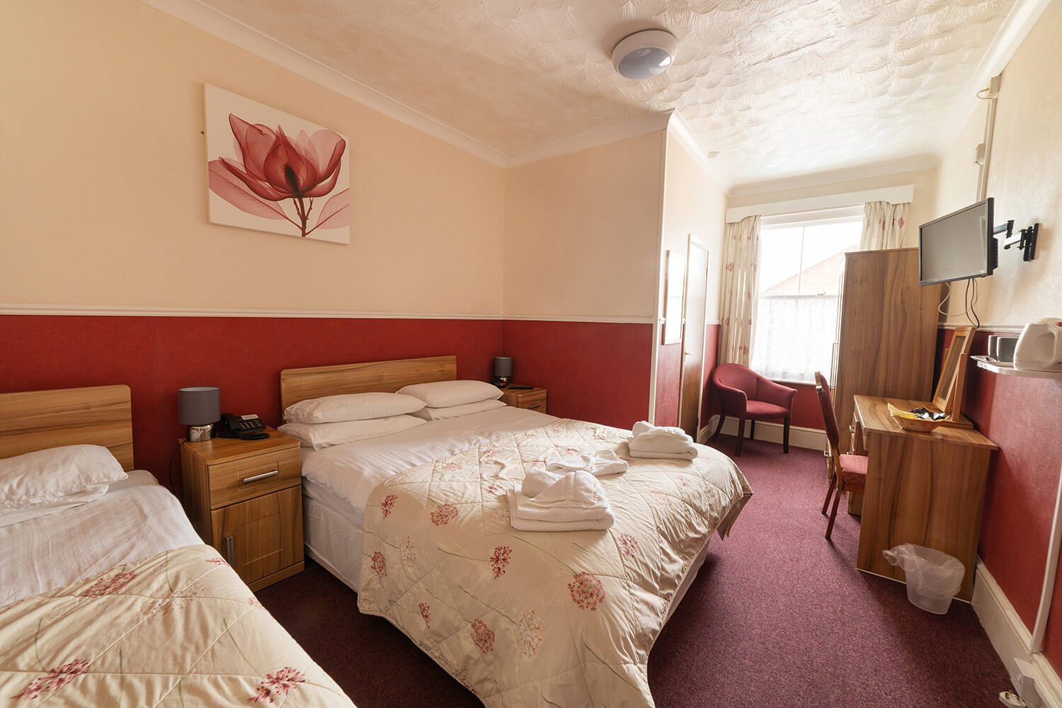 Rooms at Daishs Hotel in Shanklin, Isle of Wight
