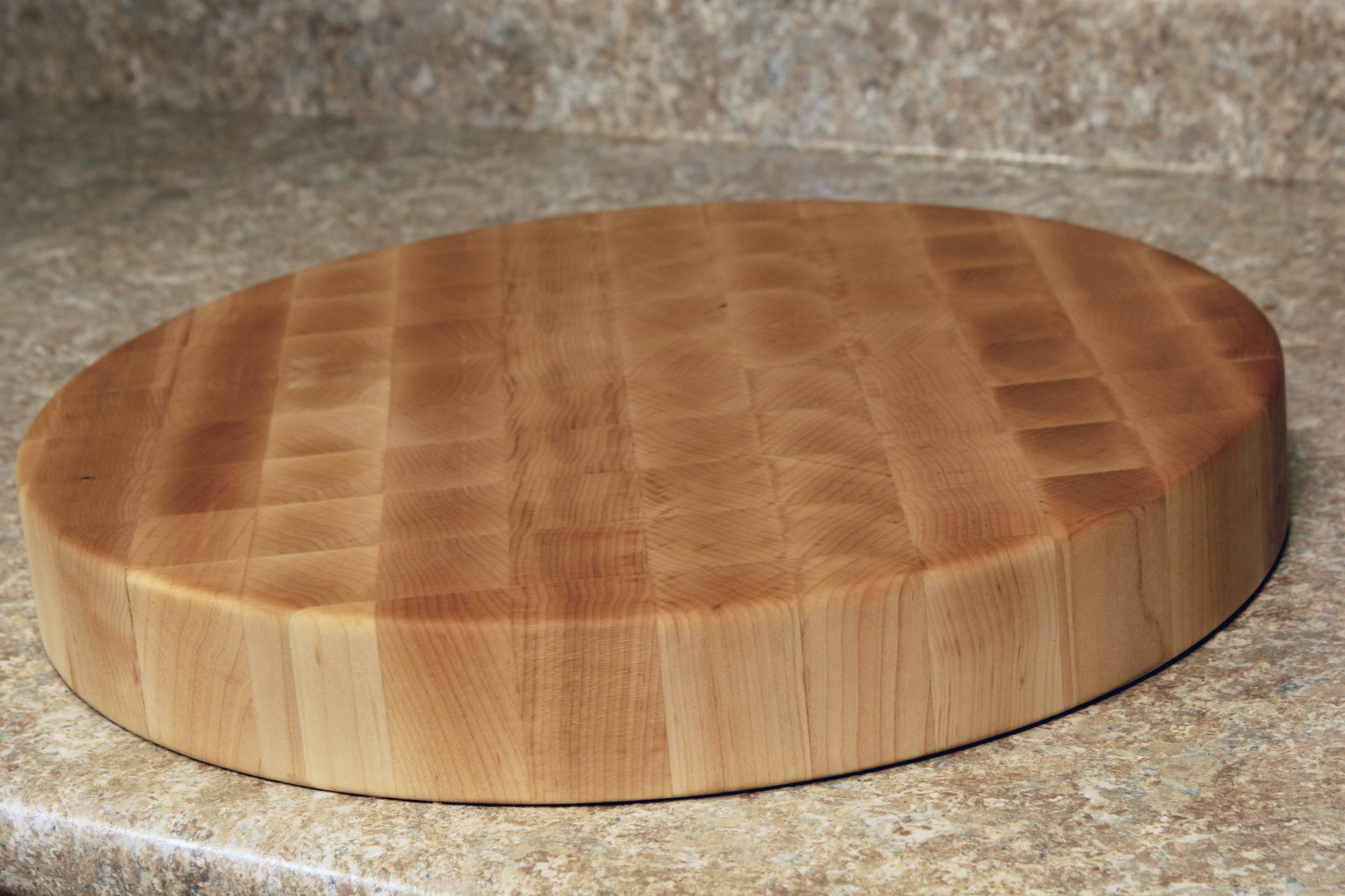 Custom & Personalized Butcher Block Cutting Boards | Blockhead Blocktops