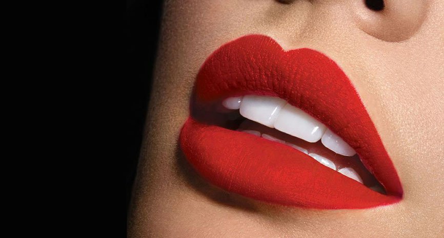 WHAT MAKES THE PERFECT LIPS?