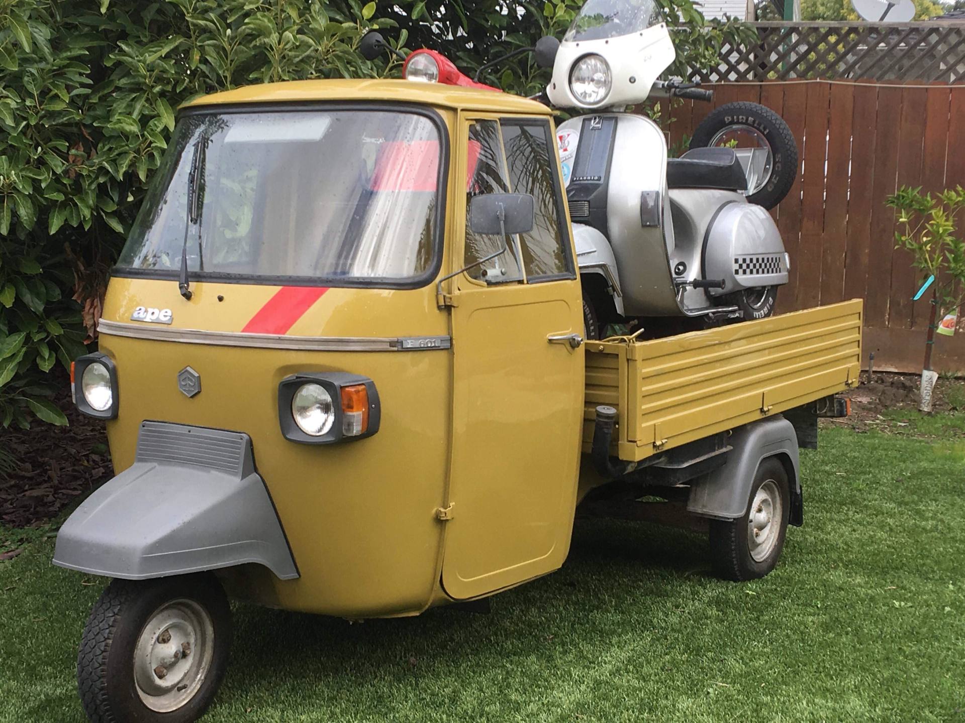 Piaggio Ape USA