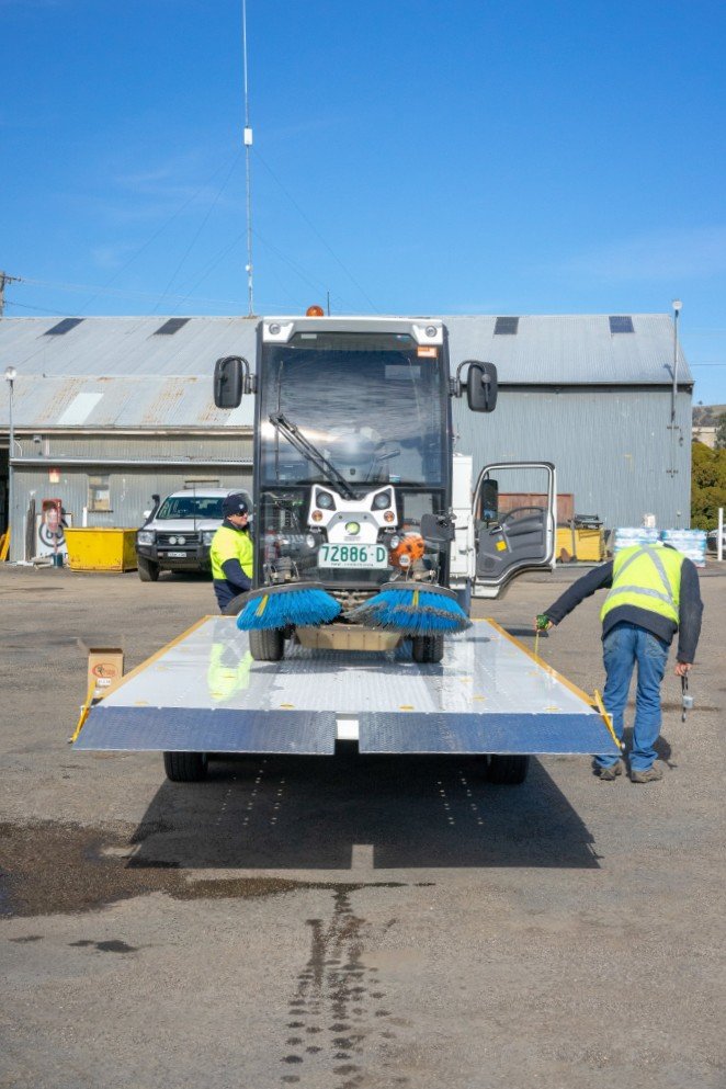 Universal Trailers Young, Sydney, Canberra, NSW & Australia | Redline ...