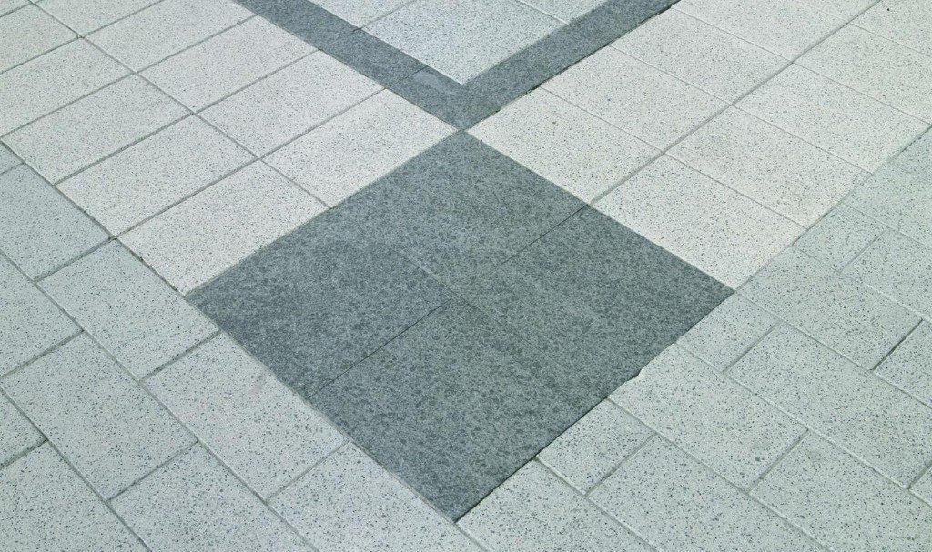 Block paving specialists: Edge to Edge Paving Specialists Ltd