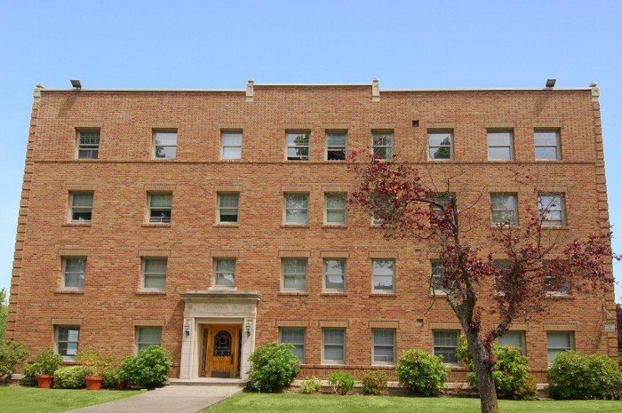 Buckingham Apartments - Vista Properties, LLC