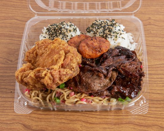 Fried Noodles | Waipahu, HI | Leeward Drive-Inn