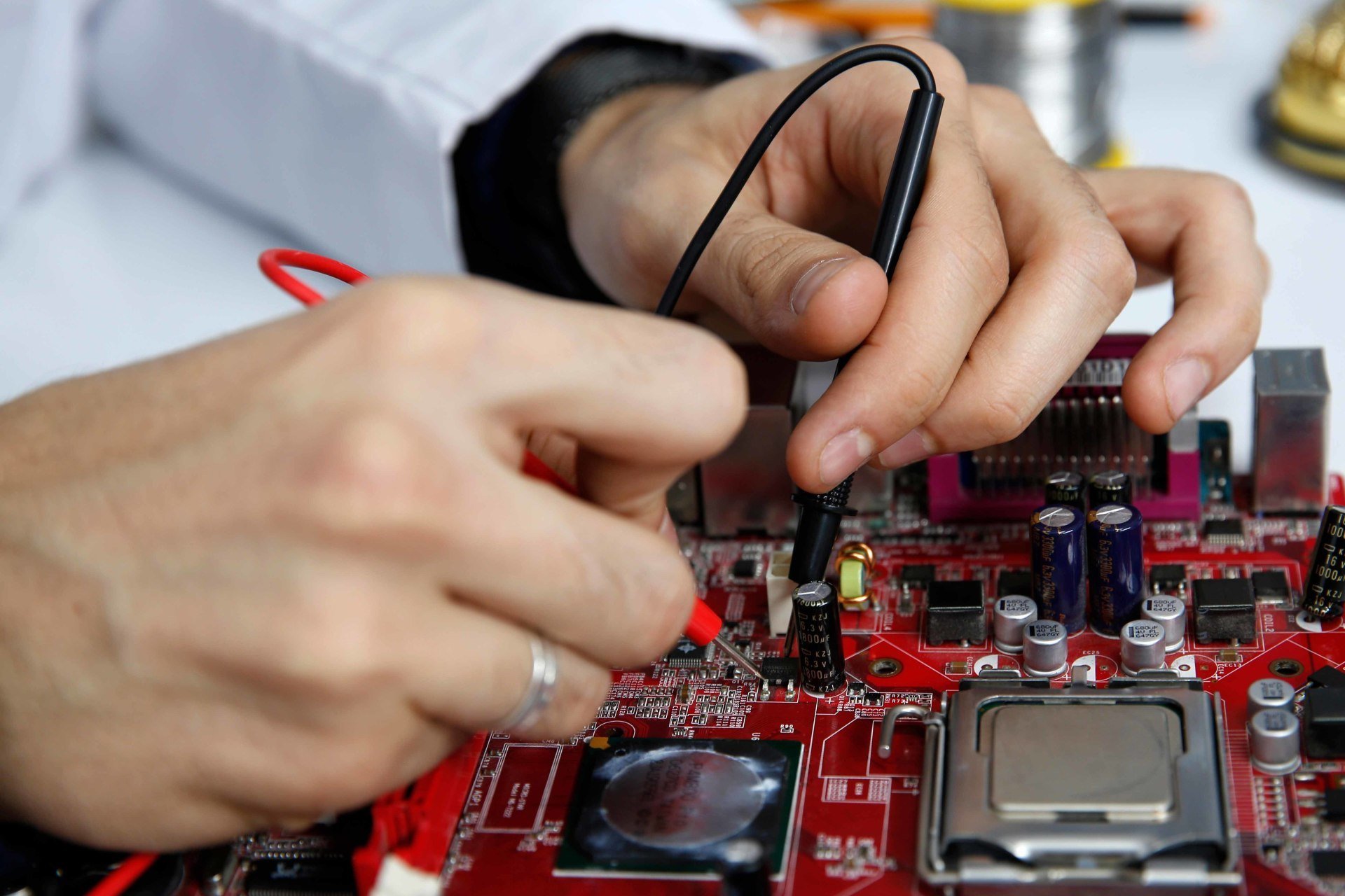 Pullman Instruments / Core Services / Calibration Services