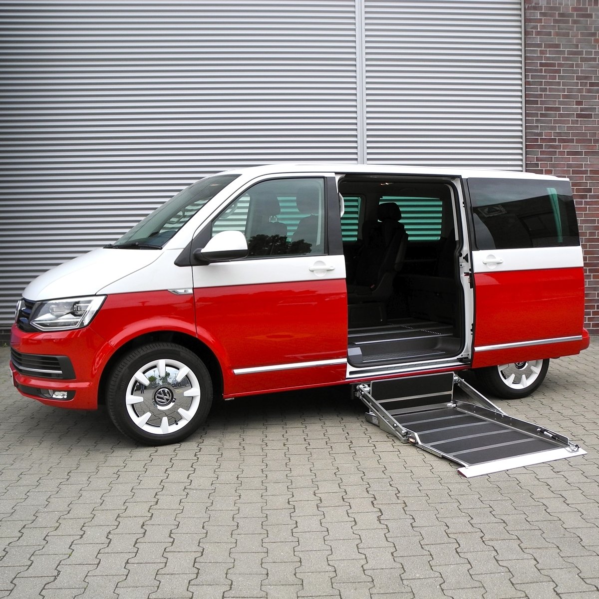 Vehicle lifts and ramps | Bewick Mobility