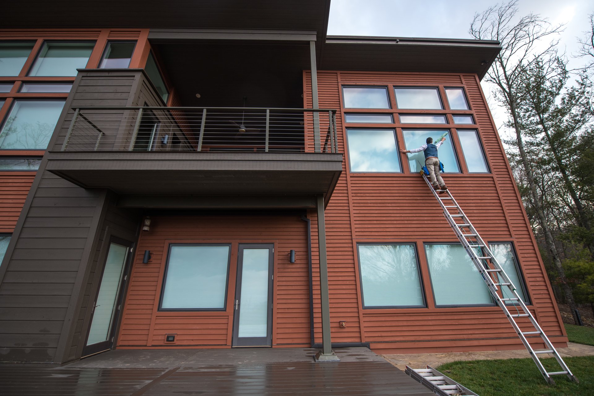 Window cleaning in Asheville, NC | Residential | David the Windowman