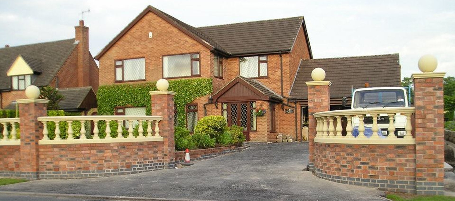 Precast stone suppliers in Stoke-On-Trent│Valley Stone