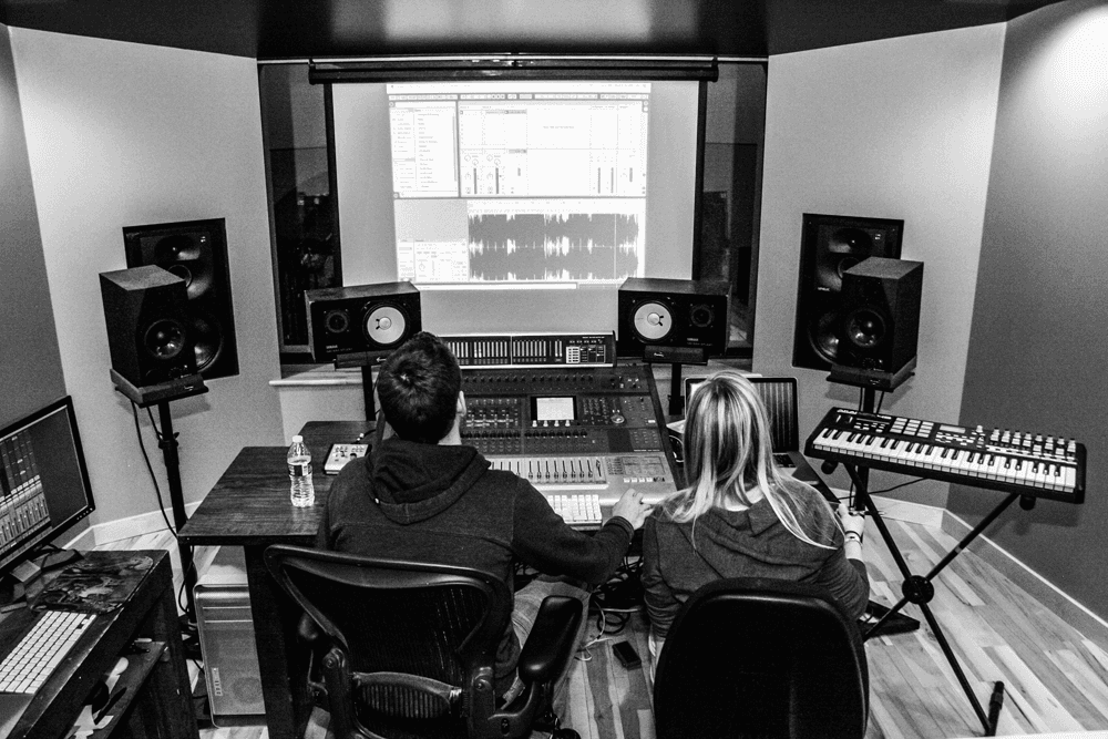 DJ Company in Colorado | DJ Services | DJ School