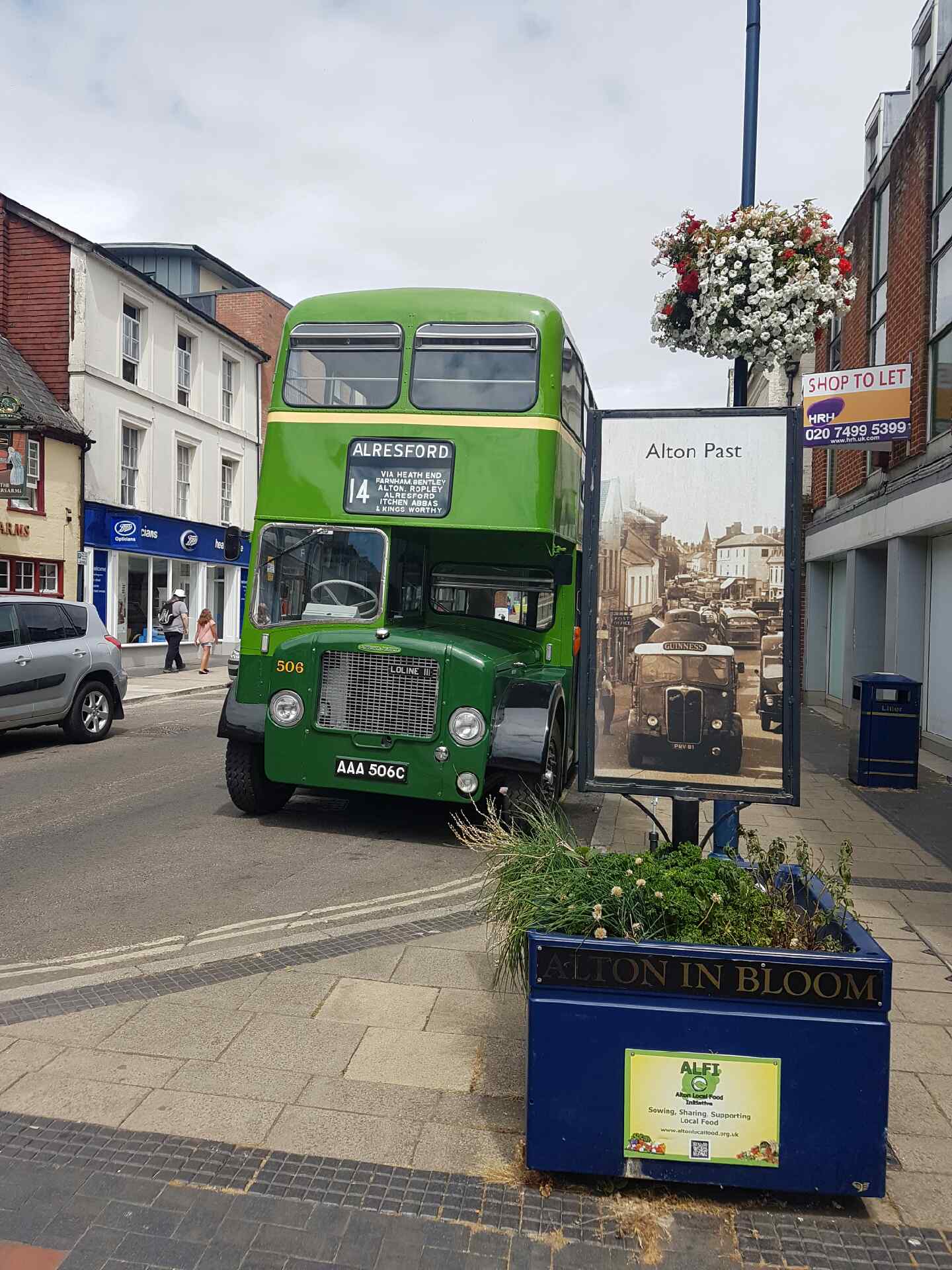 Coach hire services | Topmarks Coaches