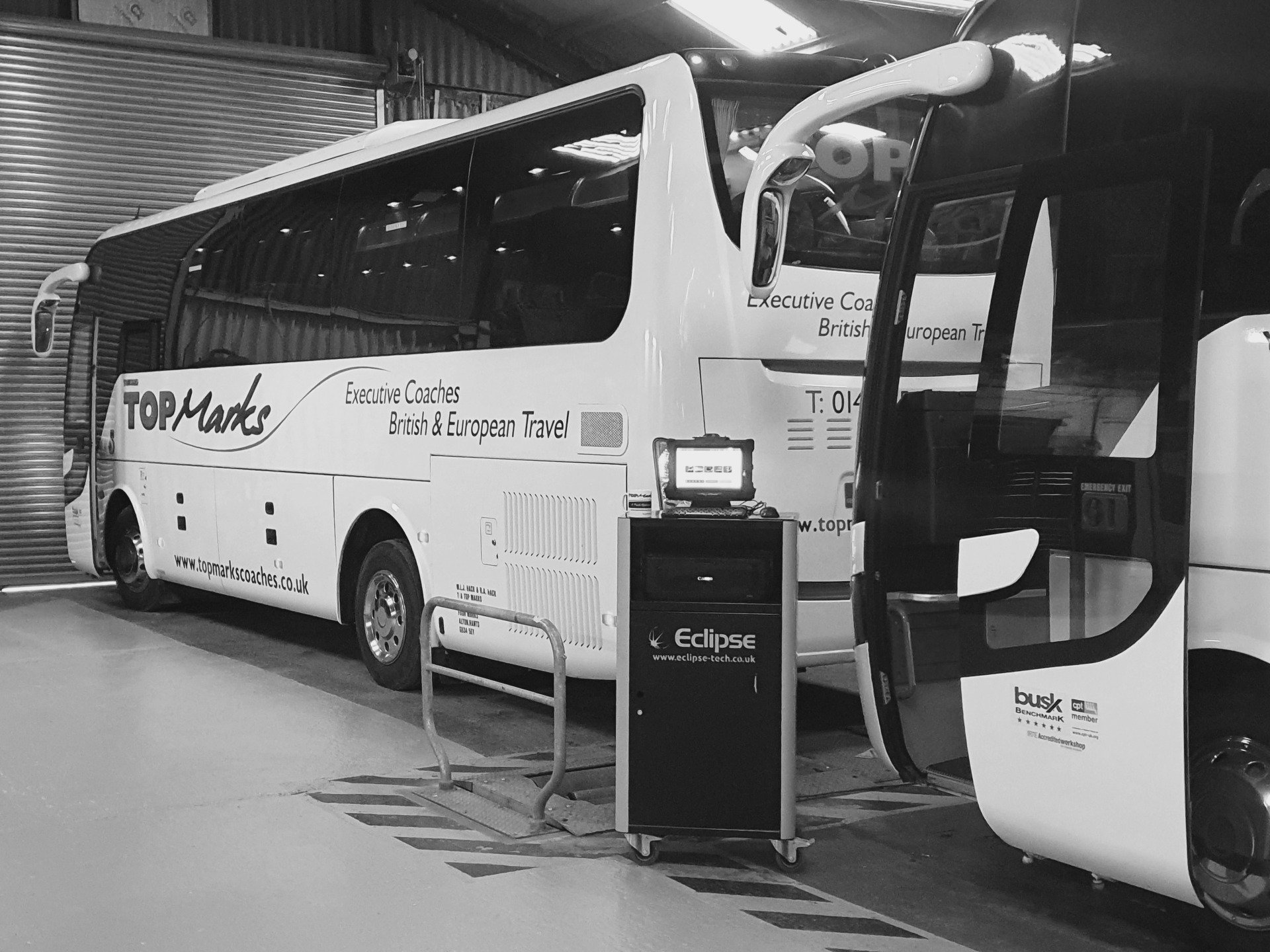 Coach hire services | Topmarks Coaches