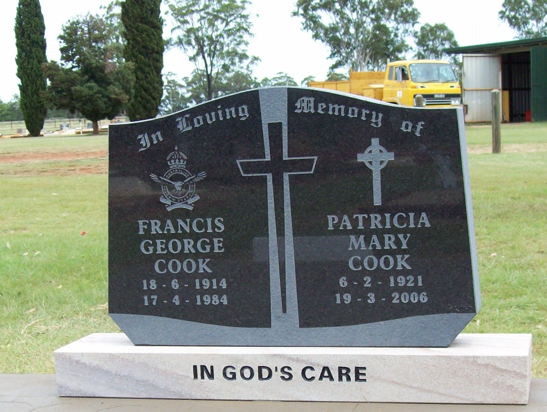 Upright Headstones | Queensland