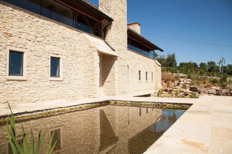 Random Coursed Limestone - Natural Rubble Limestone | Real Stone Cladding