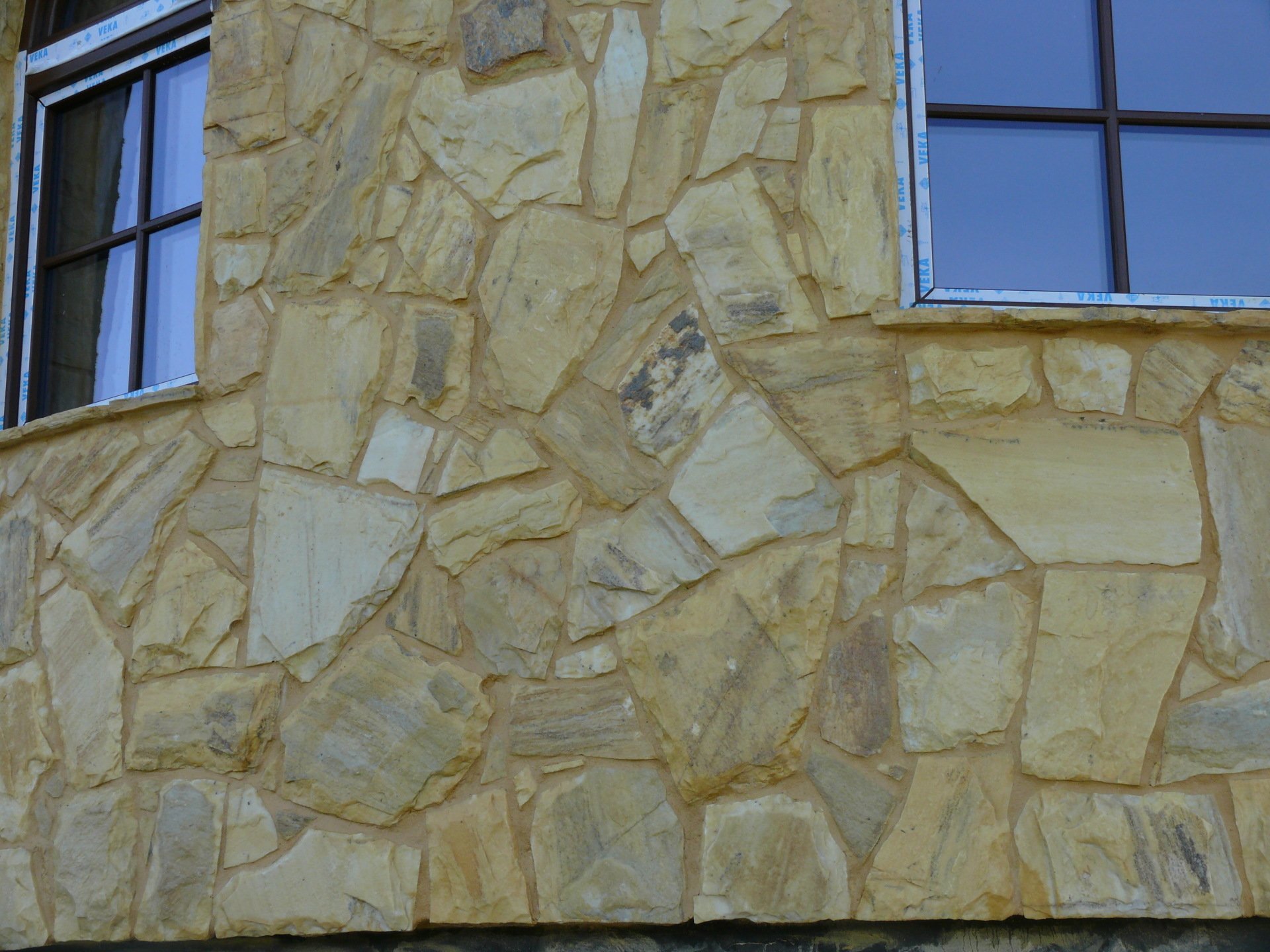 Yellow Cream Quartzite Random Stone | Real Stone Cladding