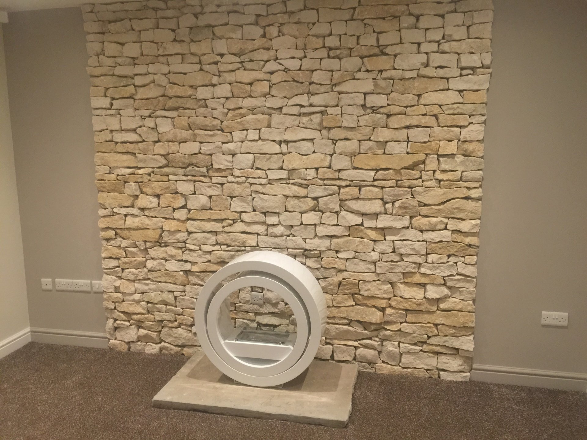 Random Coursed Limestone - Natural Rubble Limestone | Real Stone Cladding