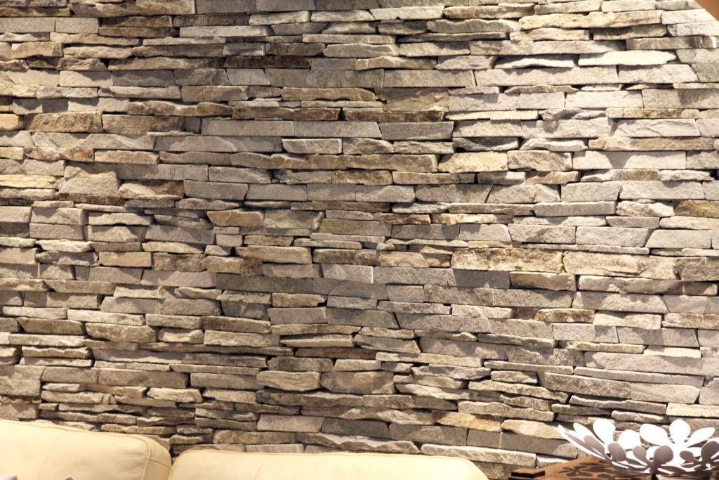 Gloria Silver Coursed Stone - Natural Quartz | Real Stone Cladding UK