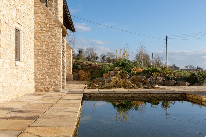 Coursed Limestone Cladding - Random | Real Stone Cladding UK