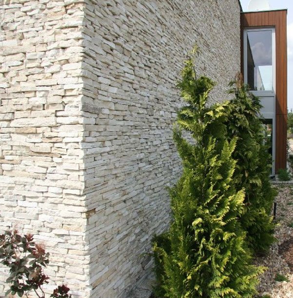 Coursed Limestone Cladding - Random | Real Stone Cladding UK