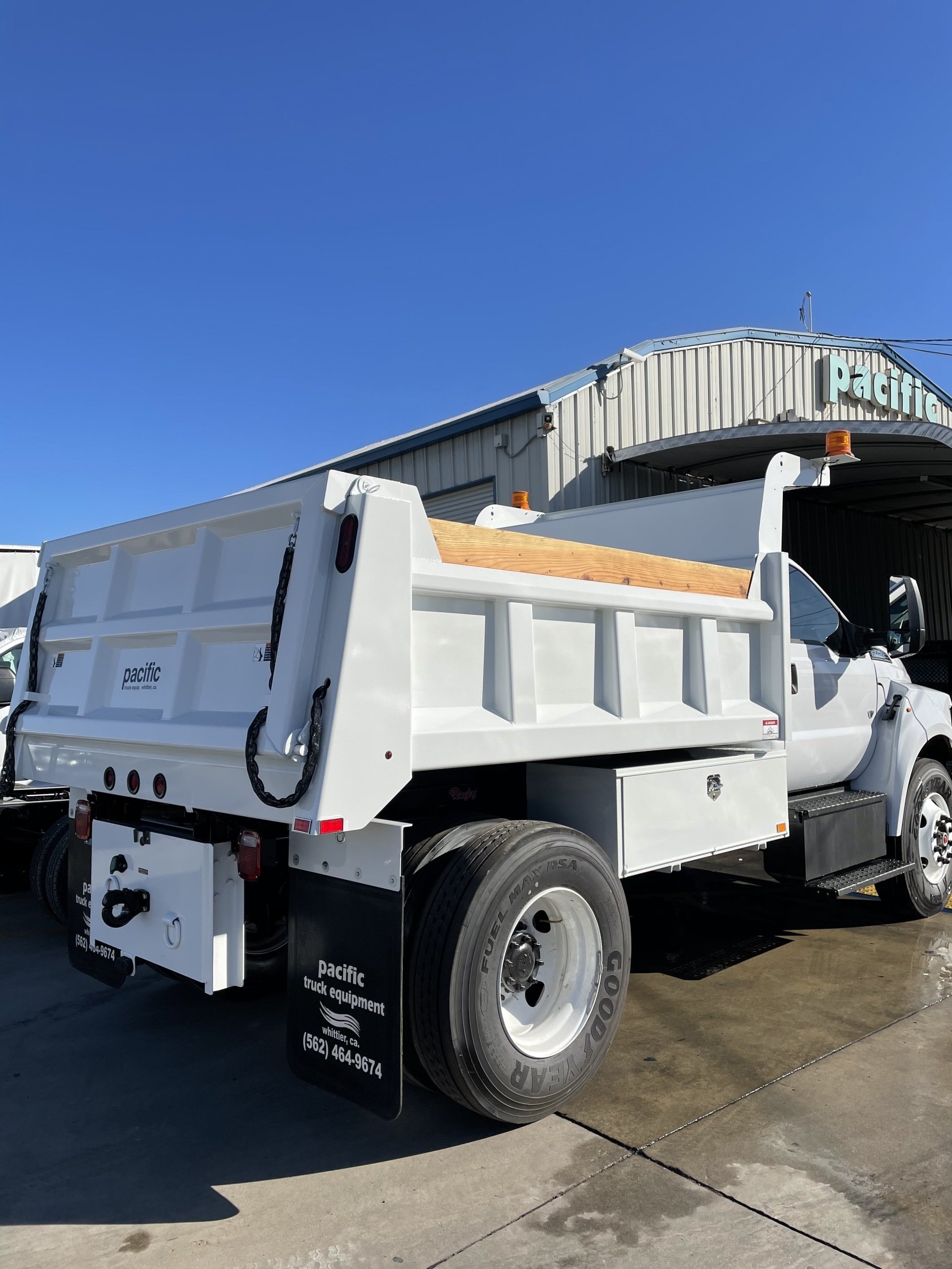 Stakebeds | Whittier, CA | Pacific Truck Equipment