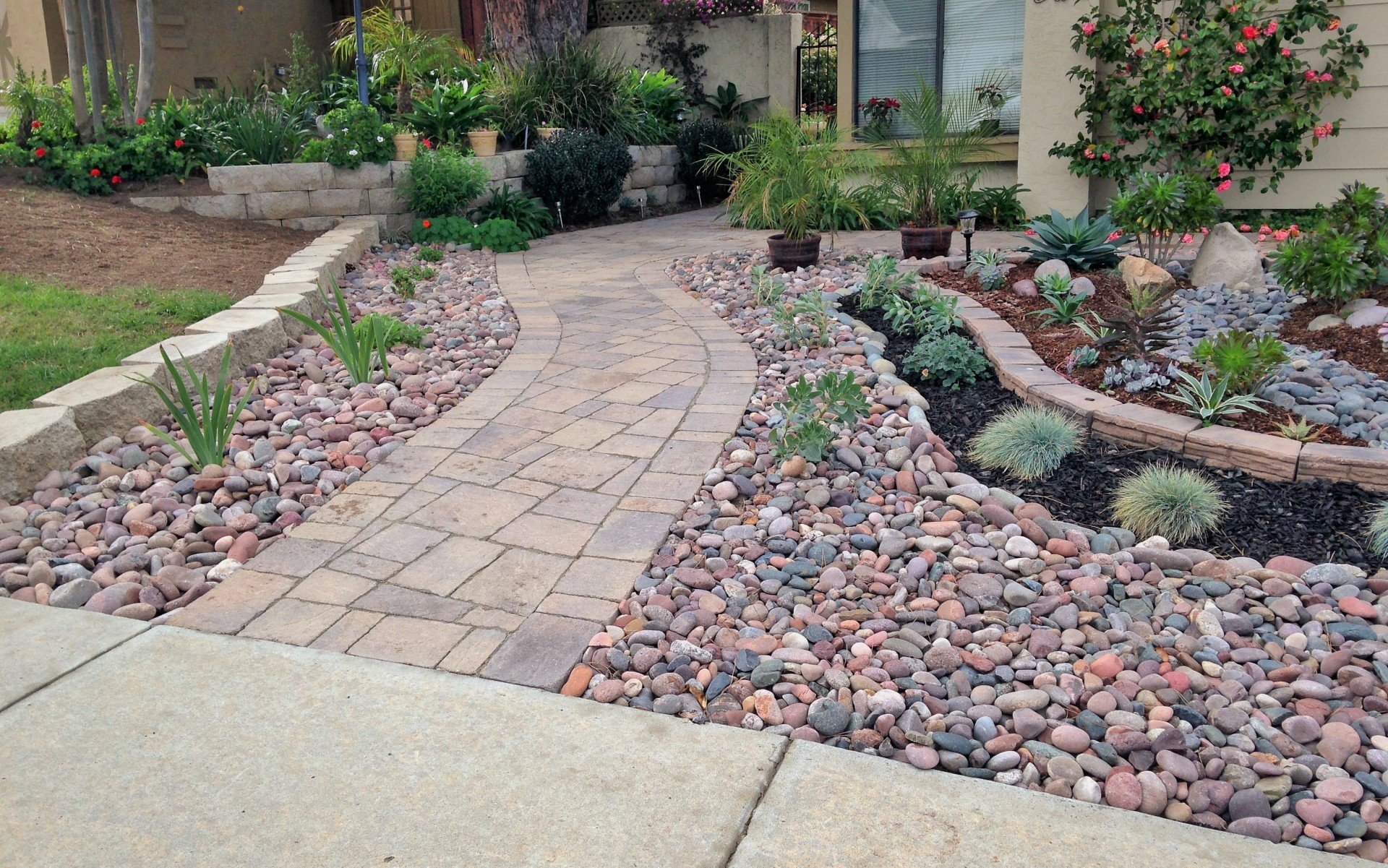 Hardscape & Landscape Services | River Rock Outscape San Diego