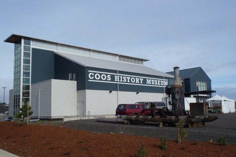 Things to do in Coos Bay, OR | Three Rivers Casino & Resort
