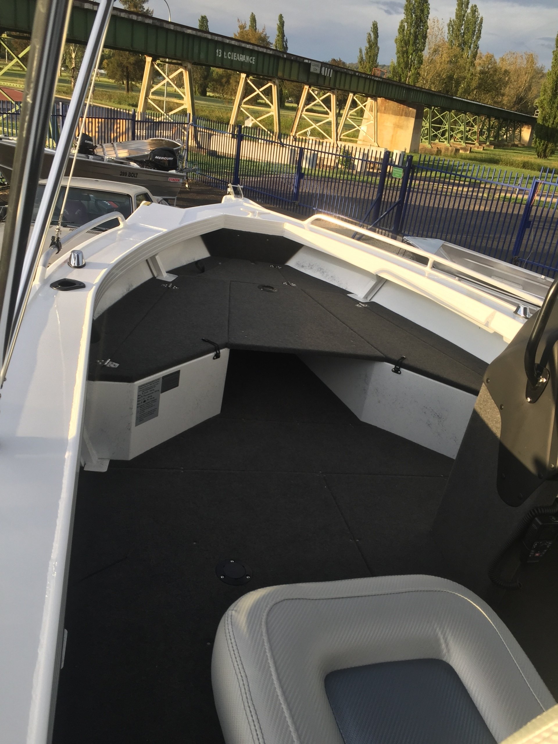 Stacer 449 CrossFire