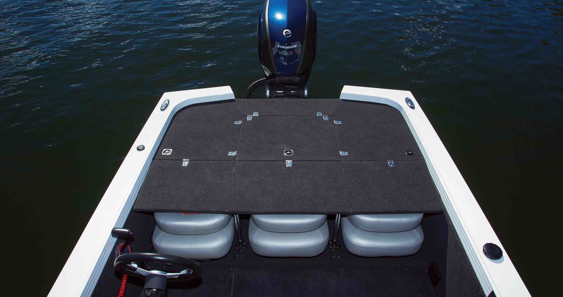 Stacer 409 Proline Striker
