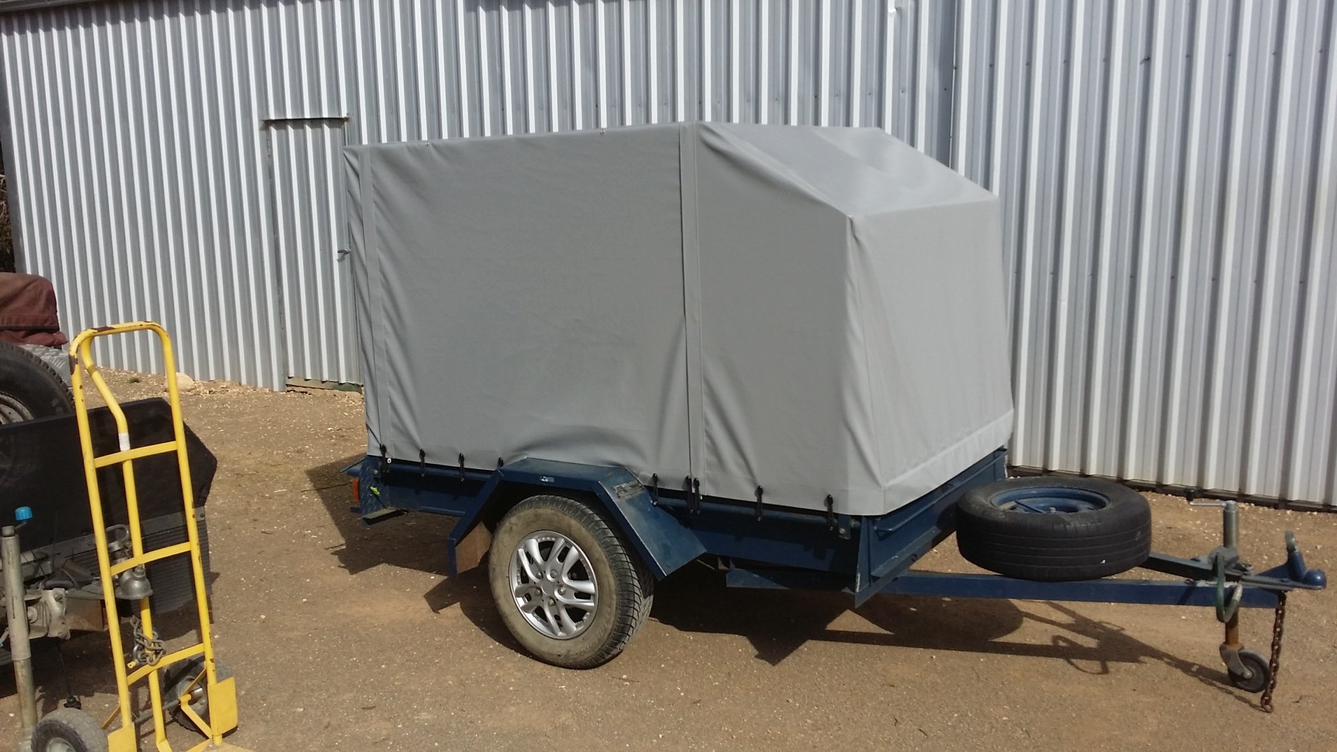 Custom-Made Canvas Products, Blinds, Awnings, Lifting Bags | Kadina