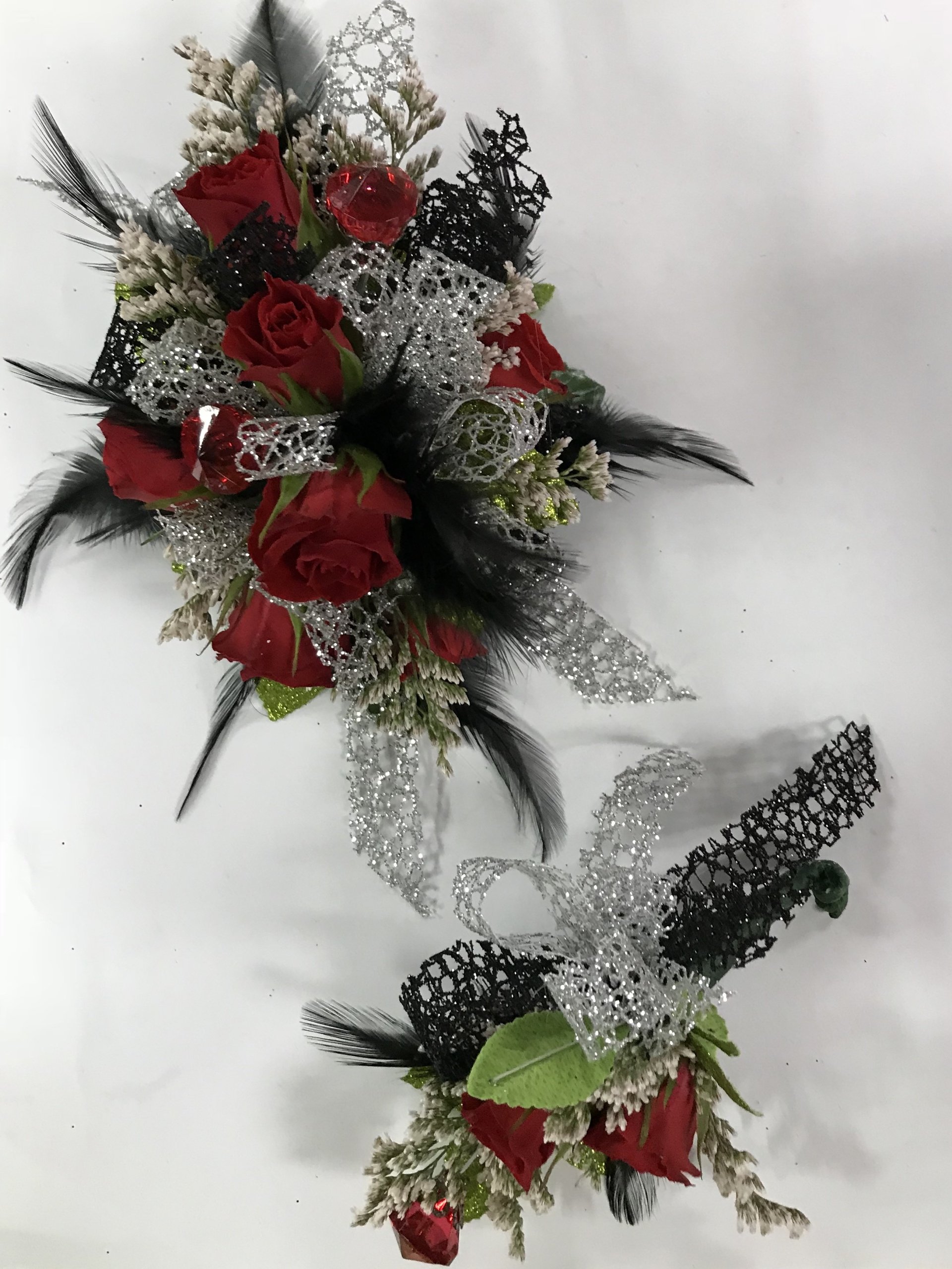 Funeral Flower Arrangements | Custom Door Wreaths | Chesterfield, SC