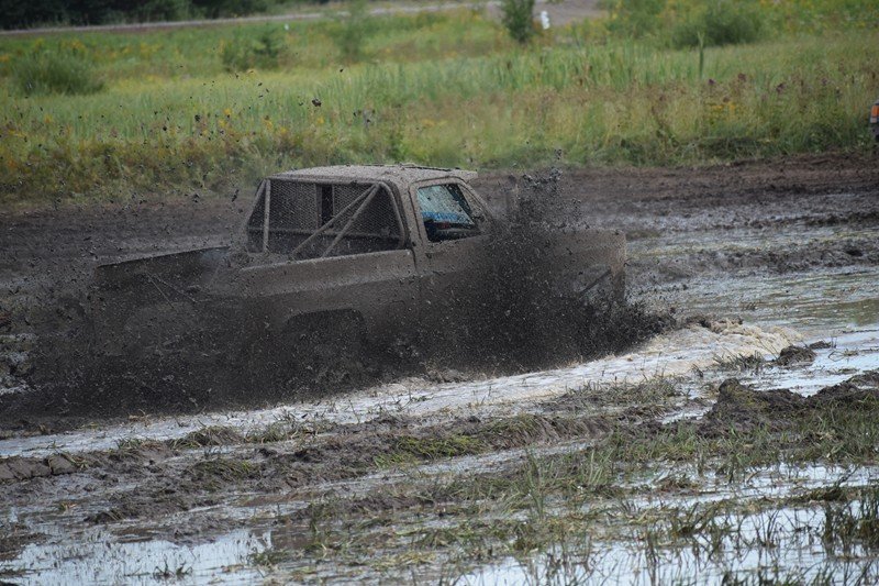 Howie's Mud Bog Photos