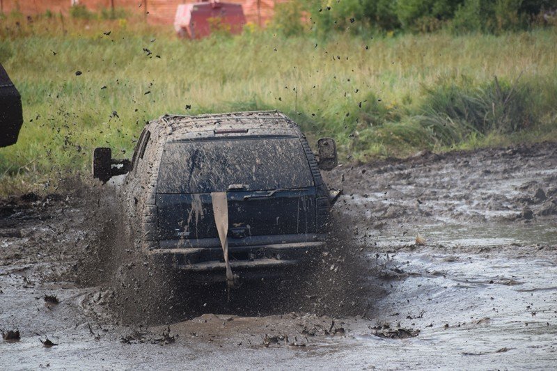 Howie's Mud Bog Photos
