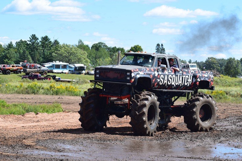 Howie's Mud Bog Photos