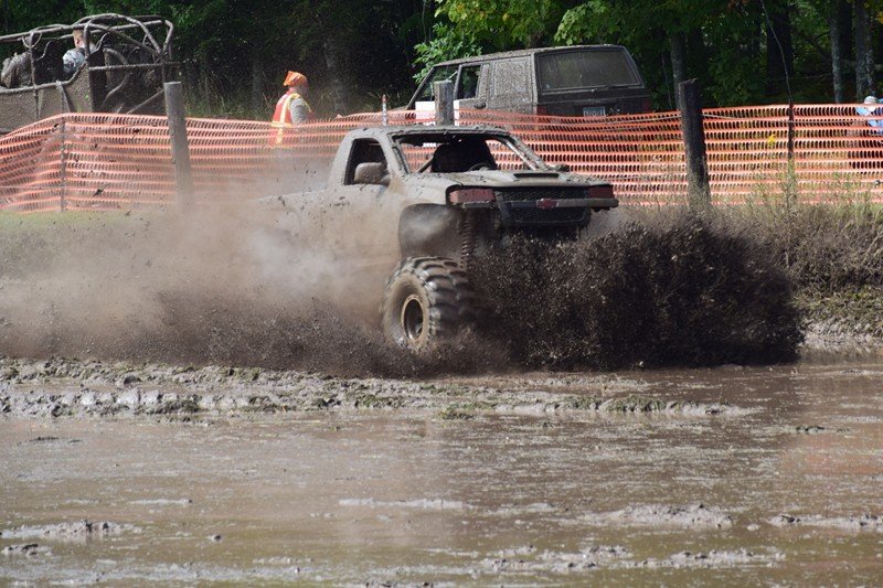 Howie's Mud Bog Photos