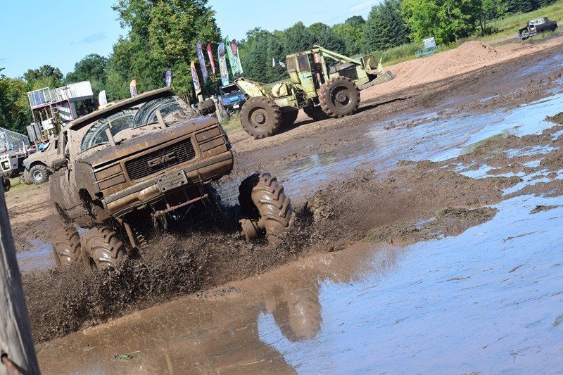 Howie's Mud Bog Photos