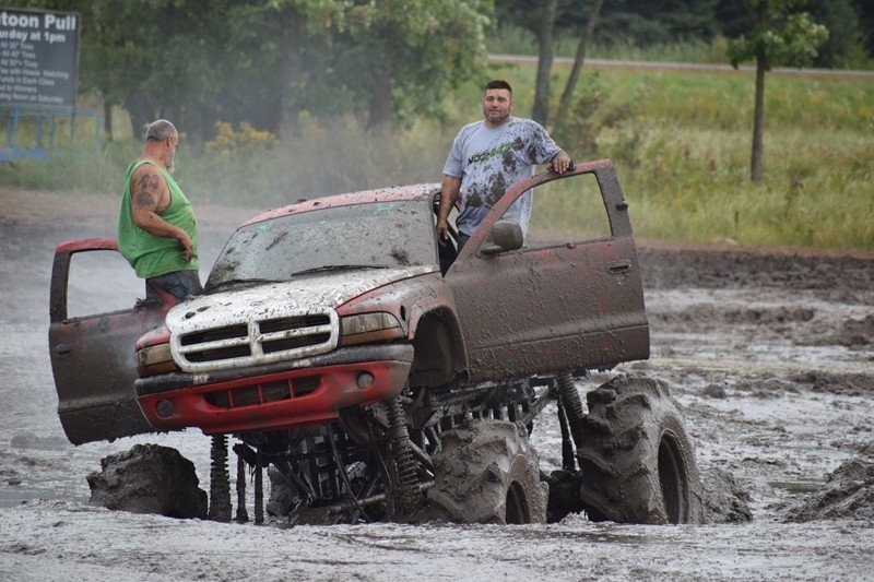 Howie's Mud Bog Photos