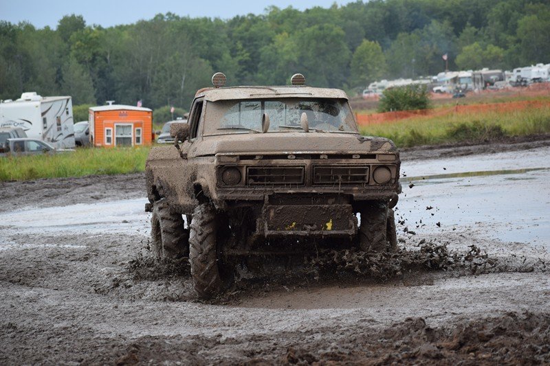 Howie's Mud Bog Photos