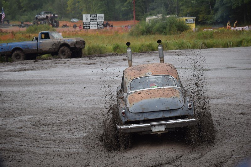 Howie's Mud Bog Photos