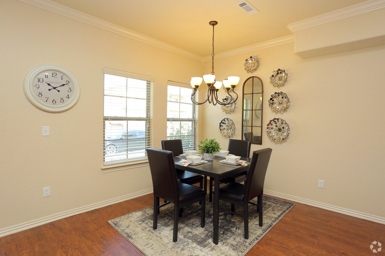 Best Student Property | The Row@Arkansas | Fayetteville