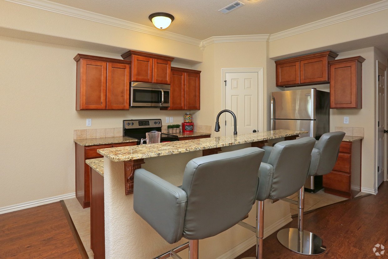 Best Student Property | The Row@Arkansas | Fayetteville
