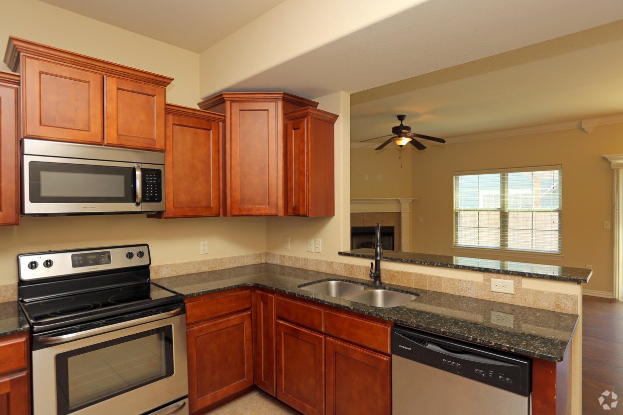 Best Student Property | The Row@Arkansas | Fayetteville