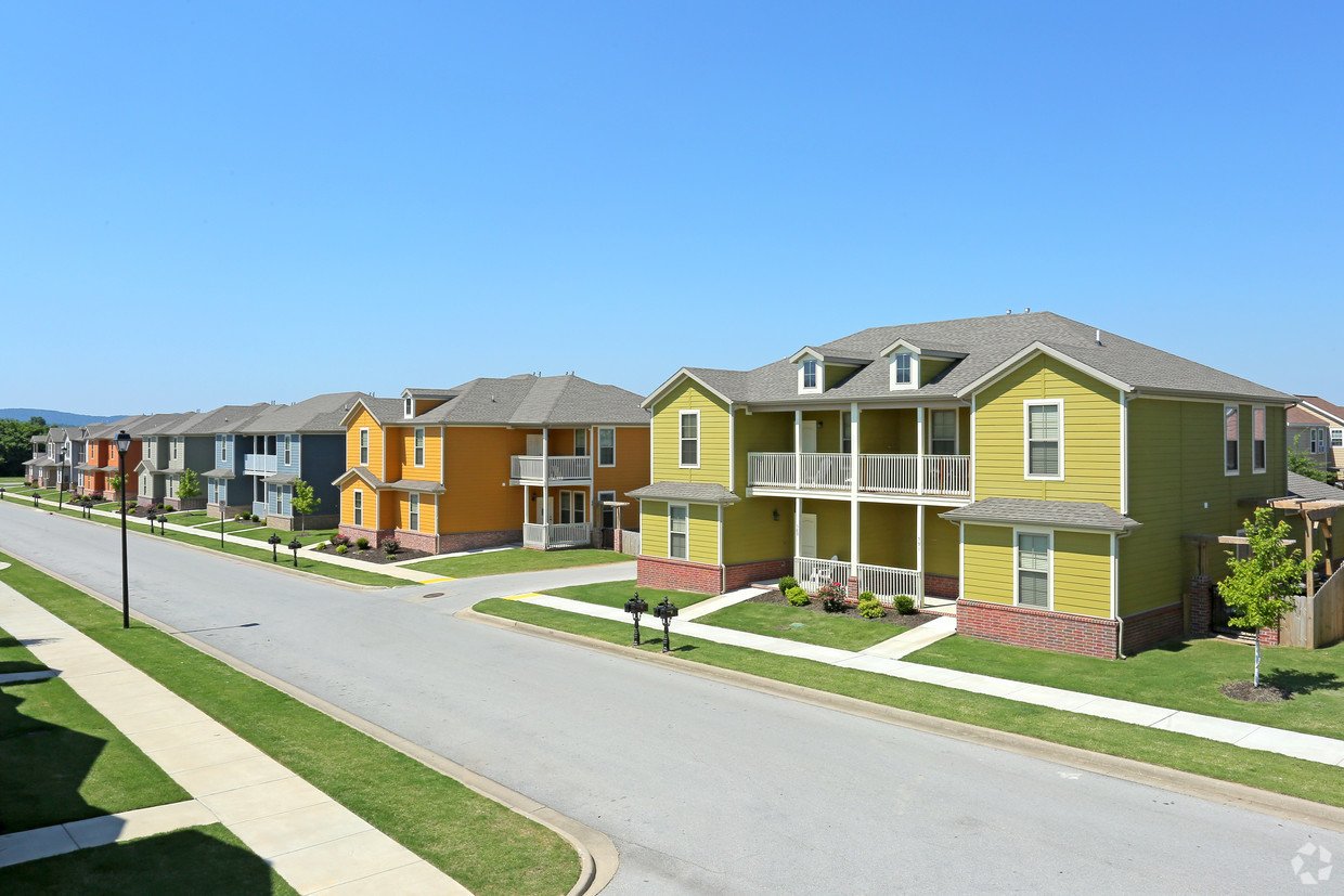 Best Student Property | The Row@Arkansas | Fayetteville