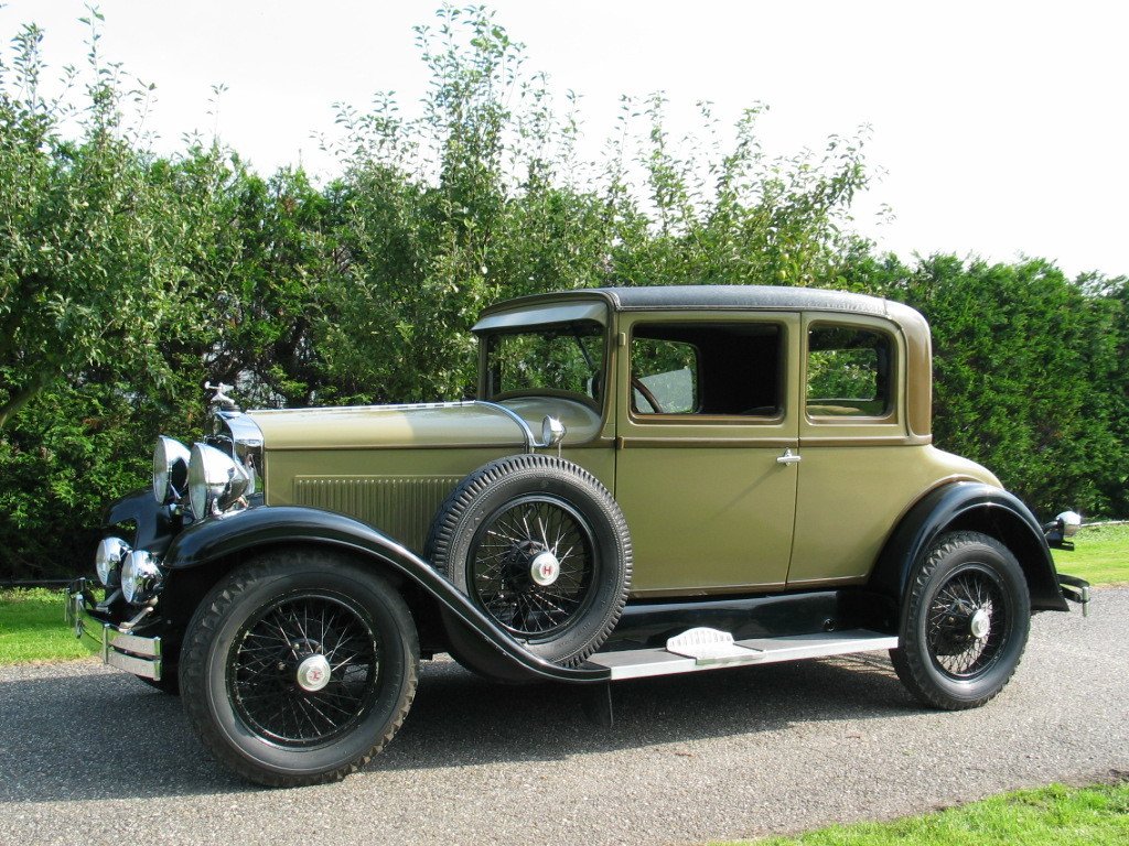 1928 Hupmobile coupe