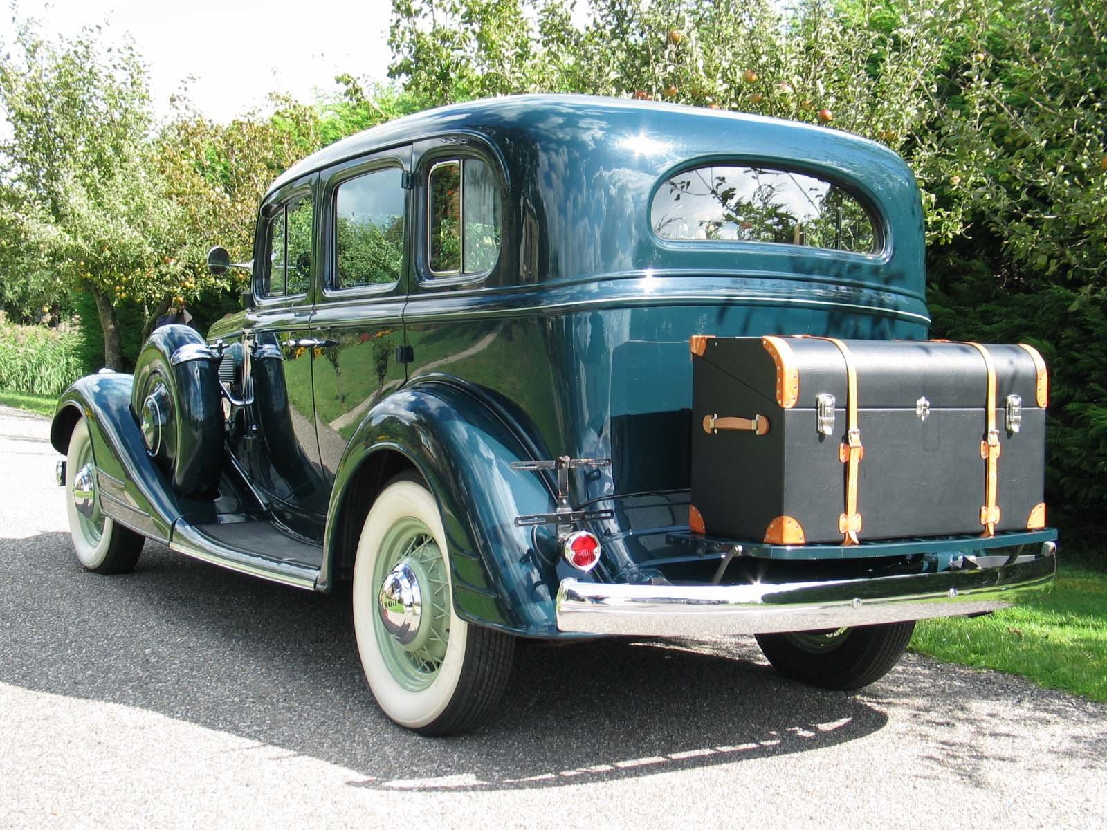 1934 Pontiac 4 deurs sedan