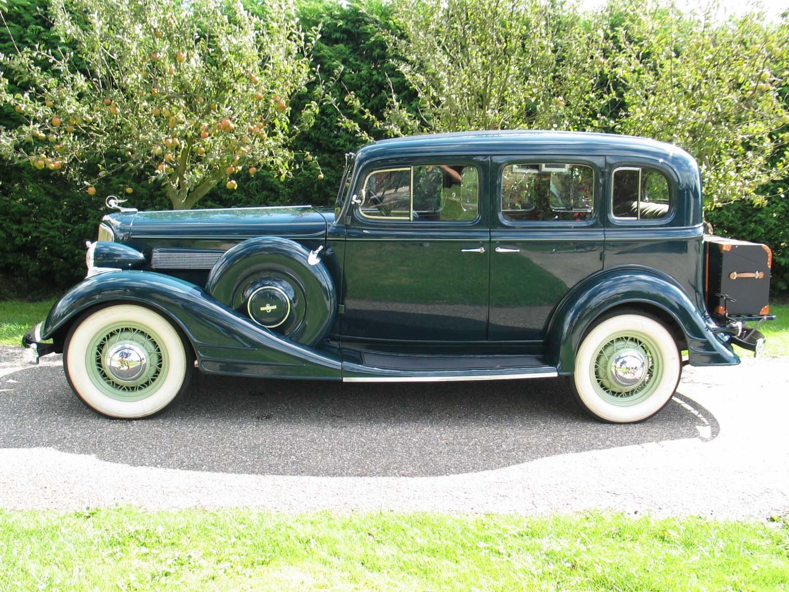 1934 Pontiac 4 deurs sedan