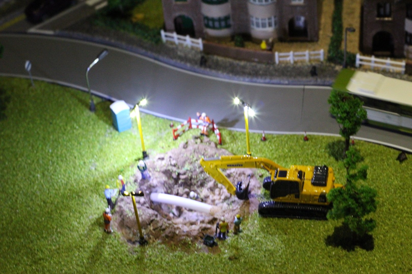 Custom Built Scalextric Tracks - The Racing Room