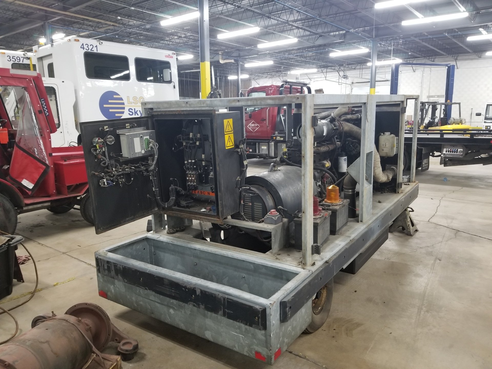 Refurbished | ORD, LAX, LGB Airports | ORD Lift & GSE