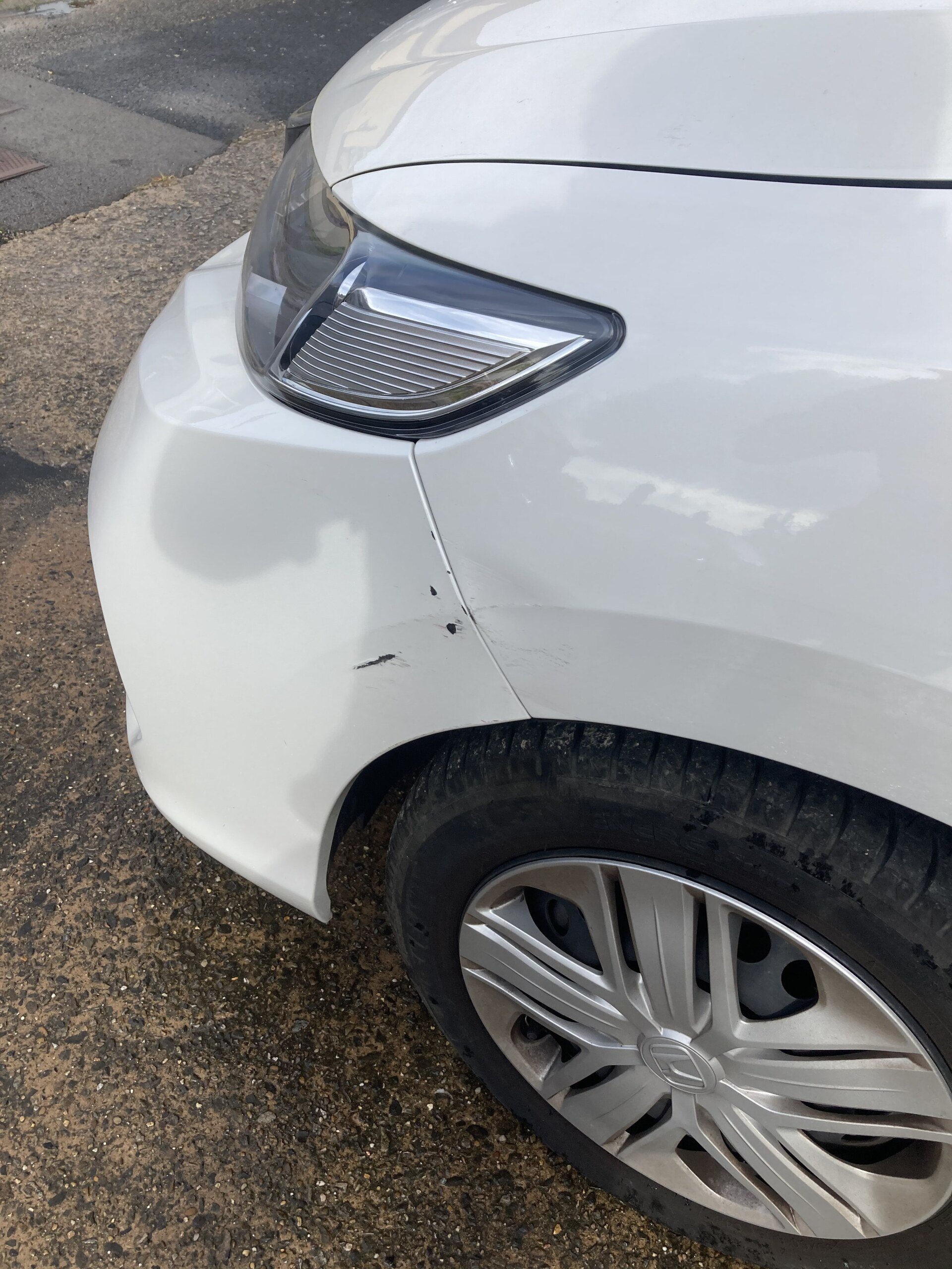 Car paintwork repairs│ SprayTech Mobile Car Body Repairs